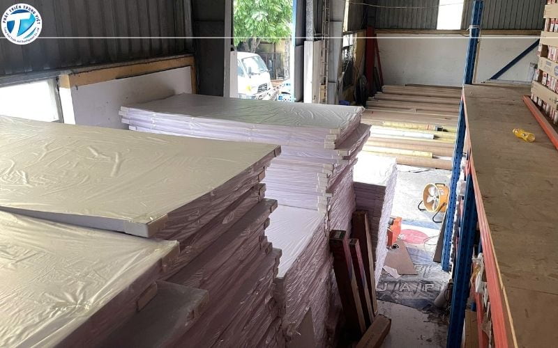 Decal 7 Màu PET Có Bền Không? Có Phù Hợp Dùng Ngoài Trời Không?